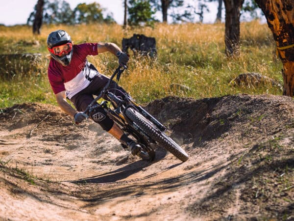 Shimano AM901 Review | The Best Gravity MTB Shoe